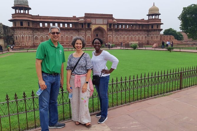 Same Day Taj Mahal Tour By Gatimaan Train - FAQ