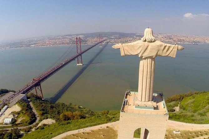 Serra Arrábida-Azulejos Natural Park private tour and wine tour departure Lisbon - The Sum Up