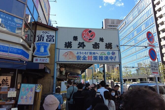 Shinjuku: Food Tour  15 Dishes & 3 Drinks at 4 Eateries - Practical Details and Tips