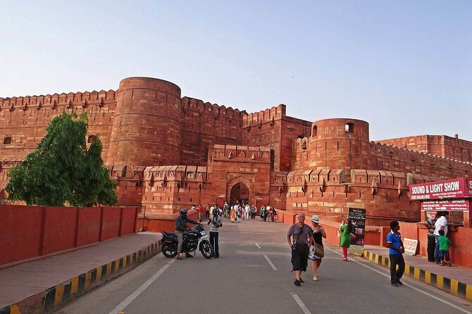 Taj Mahal Day Tour By Gatimaan Express Train - FAQ