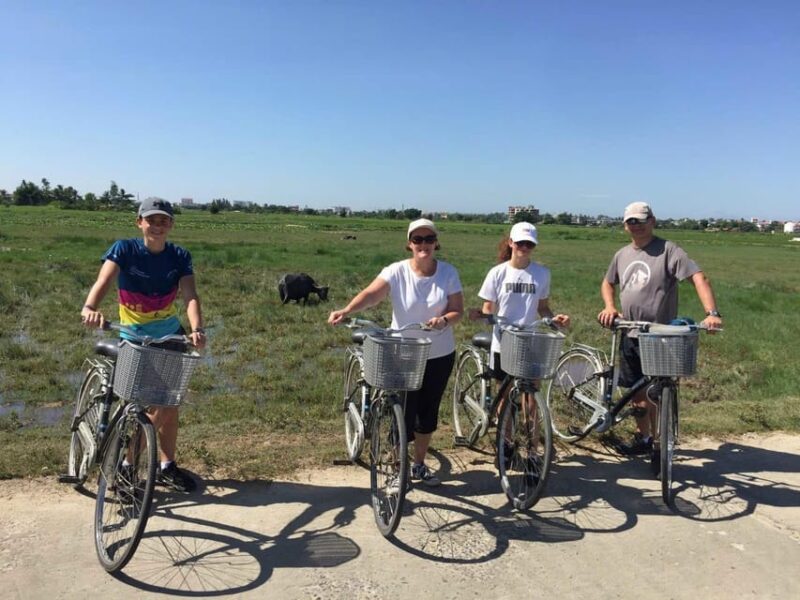 Tra Que Village Vegetable Farm Experience by Bike - Scenic Return and Reflection