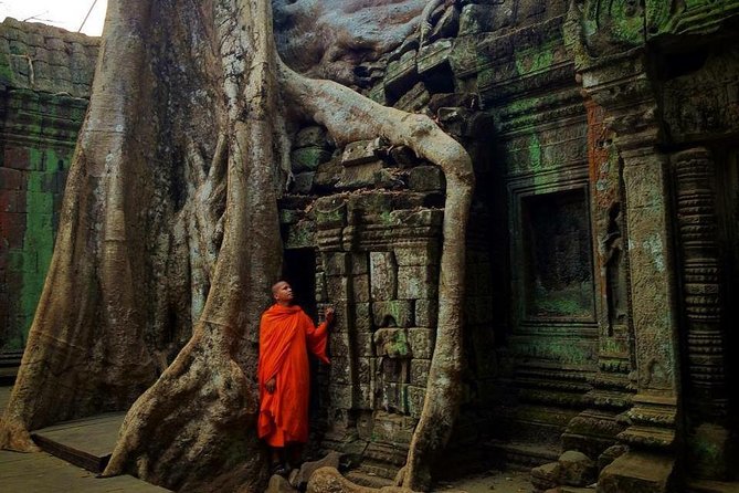 Unveiling 2 Days Private Angkor Wat/Beyond In Sunrise/Sunset Tour - Authentic Experience and Authentic Guides