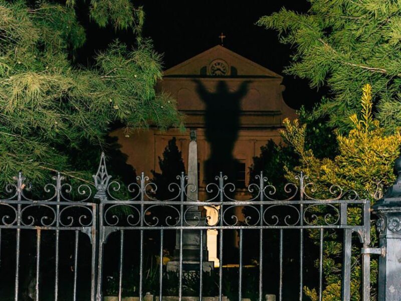Voodoo Vibes: Best of New Orleans Tour - The Haunted Lalaurie Mansion