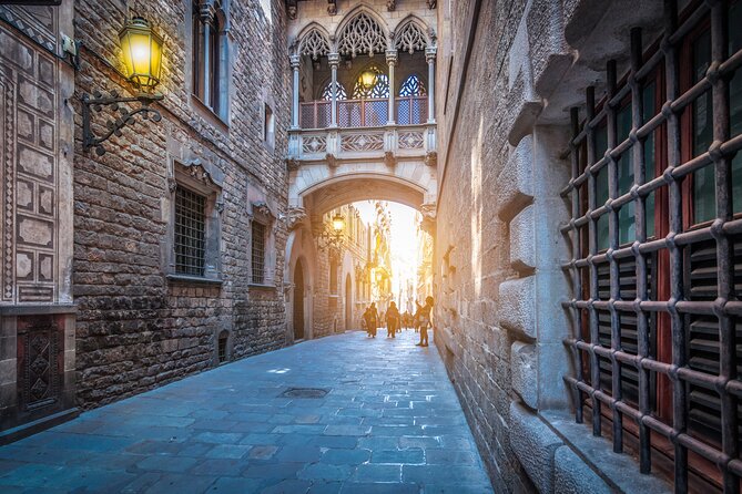 Walking Tour in Barcelona with Arabic Guide - Why Choose This Tour?