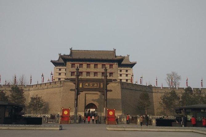 Xian Private Day Tour with Airport Transfer: Terracotta Warriors and City Wall - The Bottom Line
