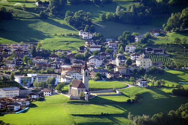 5-Days Alpine Escapade: Dolomites & Alps Expedition - Transportation, Accommodation, and Travel Style