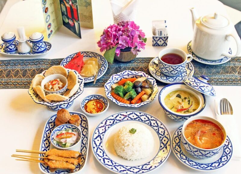 Bangkok Thai Dance Show with Dinner with Hotel Transfer - Who Should Consider This Tour?