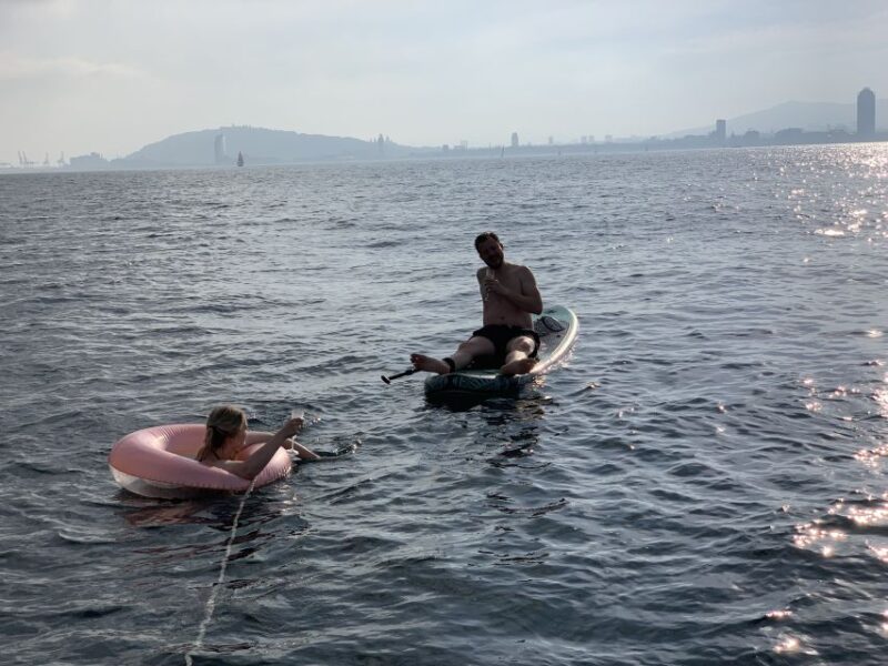 Barcelona: 2-Hour Sailboat Tour with Paddle Boarding - FAQ
