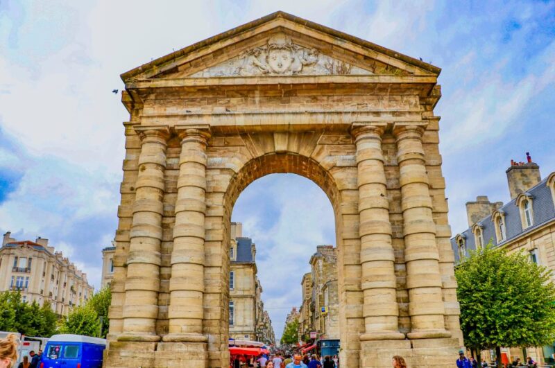 Bordeaux: Express Walk with a Local in 60 minutes - FAQs