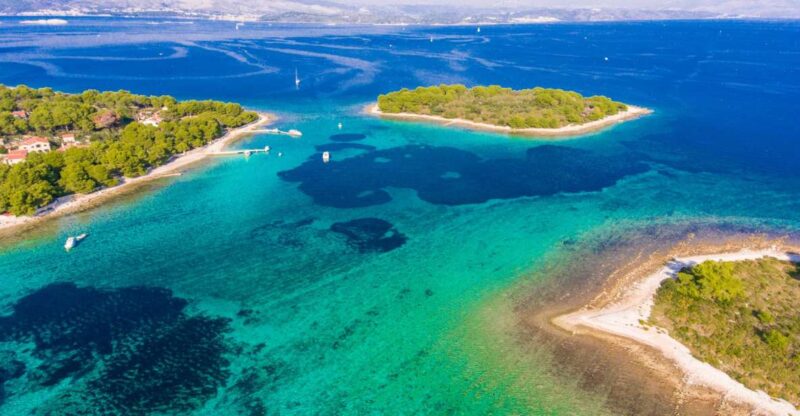 Bra: Private Boat Tour to the Blue Lagoon & Trogir - FAQ