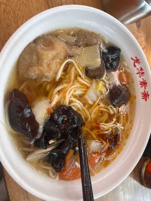 Buddhist tour of Longhua temple and vegetarian noodles - Final Thoughts