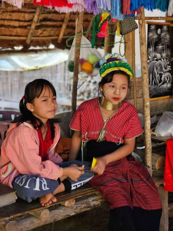 Chiangmai: Sticky Waterfall & Long-Neck karen village. - FAQ