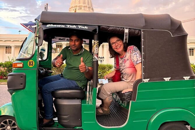 Colombo City Tour with Lunch/Dinner - All Inclusive - Cultural & Culinary Finale: Tea and Market