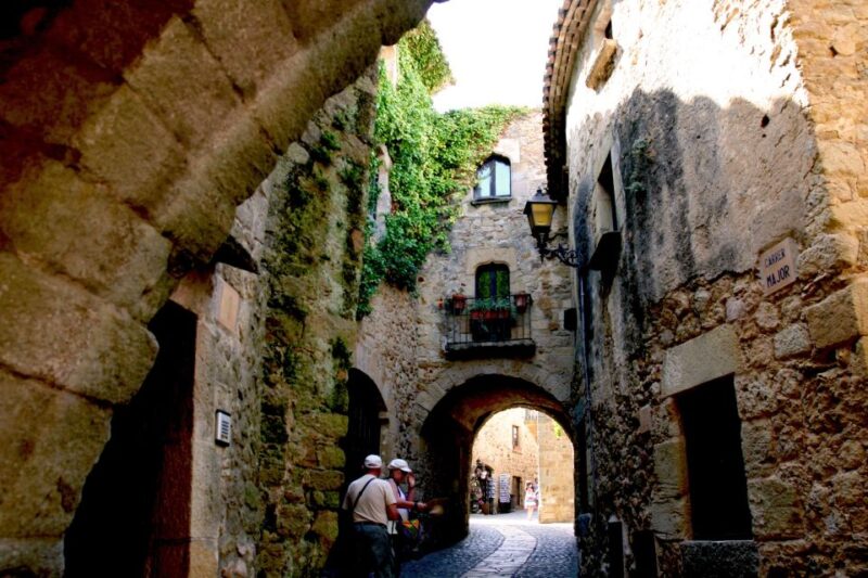 Costa Brava and Medieval Villages Full Day Tour - Exploring Begur and Its Castle