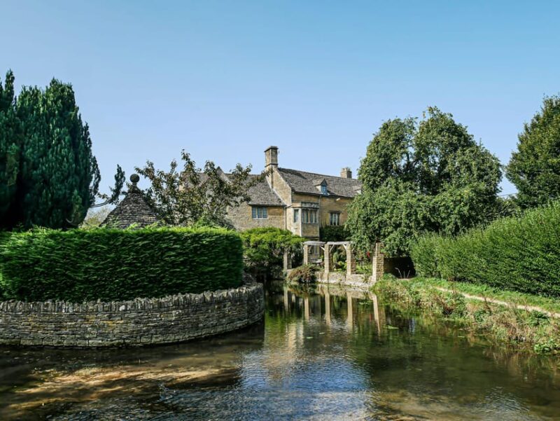 Cotswolds: Tour of Cotswolds Self Guide - Sedan - Who Should Consider This Tour?