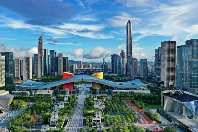 Deluxe Hong Kong City Tour using Mercedes-Benz V-Class Car+ Guide - The Practical Side: Transportation, Timing, and Group Size