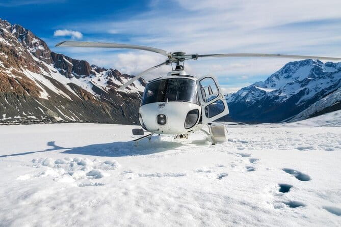 Everest Base Camp trek with Helicopter return 9 days - The Climax: Everest Base Camp and Kala Patthar