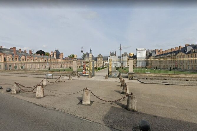 Fontainebleau Palace : Private Guided Tour - Practical Tips for Visitors
