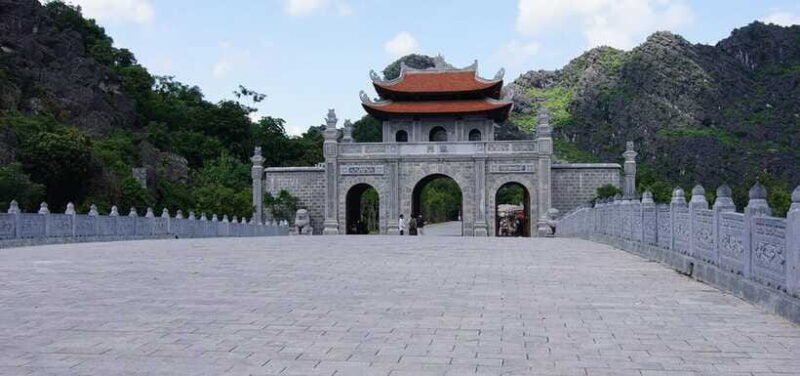 From Hanoi: Hoa Lu, Trang An, and Cycling Day Trip - Ending the Day and Return to Hanoi