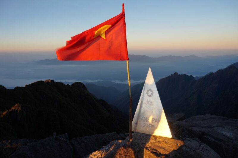 From Hanoi: Two-Day Sapa Tour with Fansipan Peak Visit - Weather and Clothing Considerations