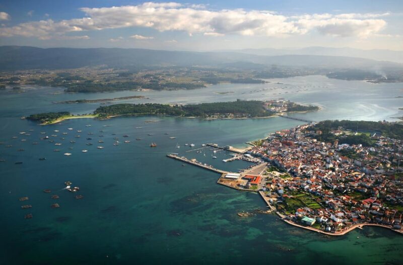 From Santiago: Tour to Rias Baixas with Boat Trip and Winery - The Sum Up