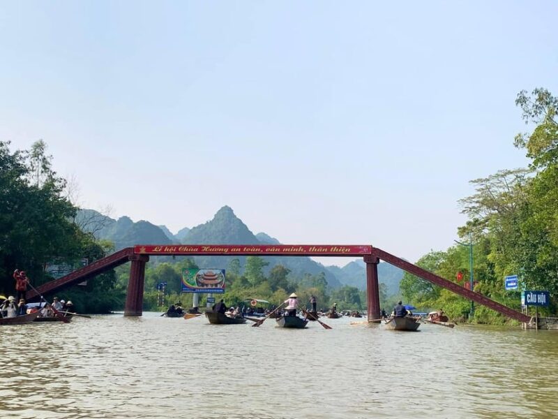 Full Day Perfume Pagoda Tour, Boat Ride on the Yen River - FAQ