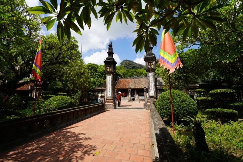 Full Day Trip Hoa Lu - Tam Coc -Biking With Bufet from Hanoi - FAQ