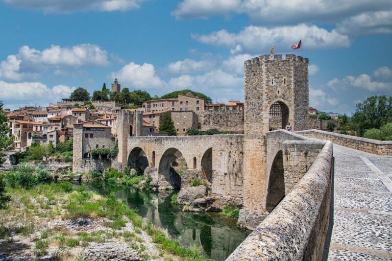 Girona - Private Historic Walking Tour - The German Garden and City Walls