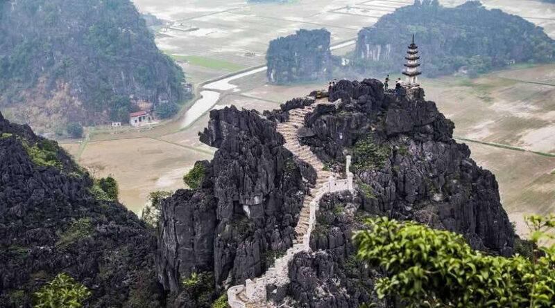 Hanoi: Full-Day Hoa Lu - Trang An & Mua Cave by Limousine - The Sum Up