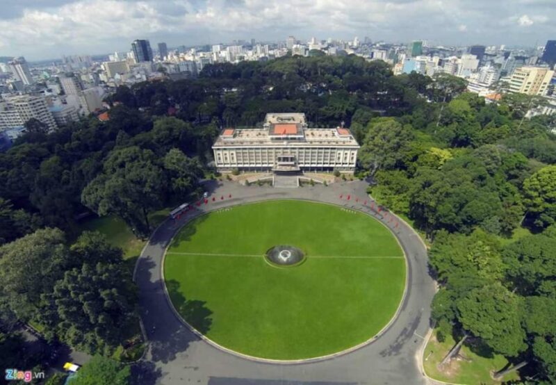 Highlights of Saigon City by Car - Reunification Palace: A Window Into the Past