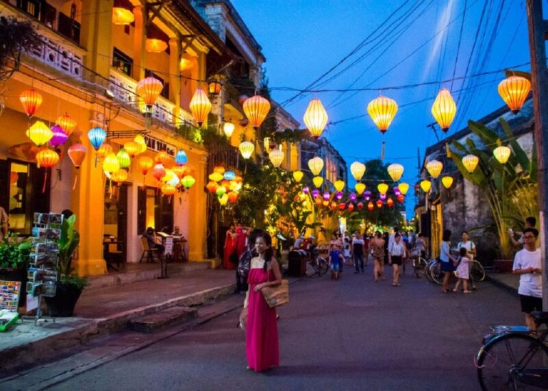 Hoi An City TourBoat RideRelease Flower Lantern on river - Authenticity and Local Flavor