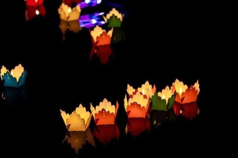 Hoi An: Private night boat Trip & release lantern on river - The Sum Up