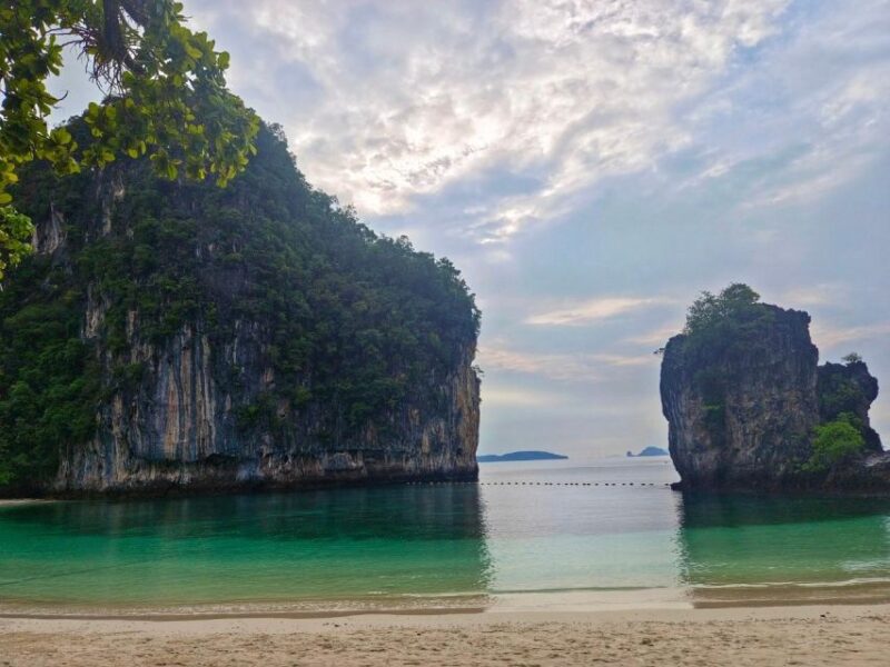 Hong Island Sunset by Speed Boat From Phuket - FAQs