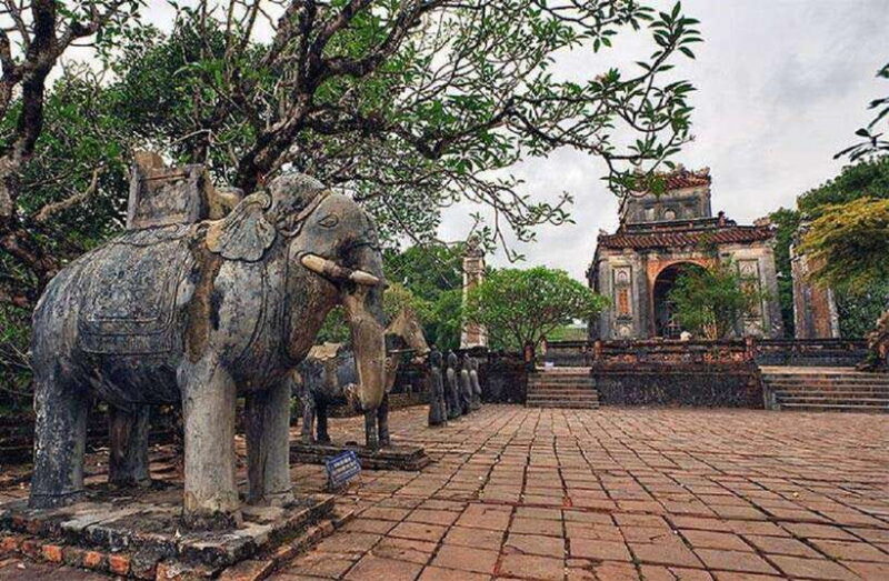 Hue City Tour Half Day by Private Car & Dragon Boat Option - Practical Details and Tips