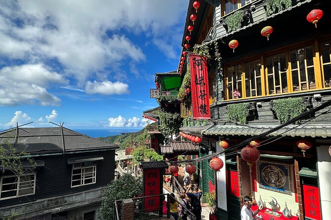 Keelung Shore Excursion: Jiufen & Shifen Sky Lantern Private Tour - Authentic Experiences That Leave Lasting Impressions