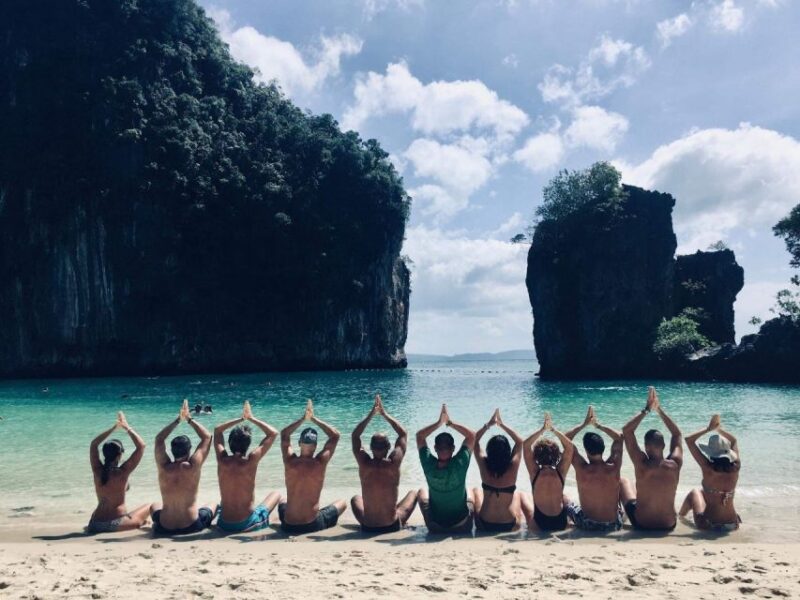 Krabi: Hong Islands Day Trip by Speedboat with Lunch - Smaller Islands and Marine Life