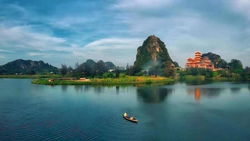 Lady Buddha, Marble Mountains and Am Phu Cave in Da Nang - Who Will Enjoy This Tour?