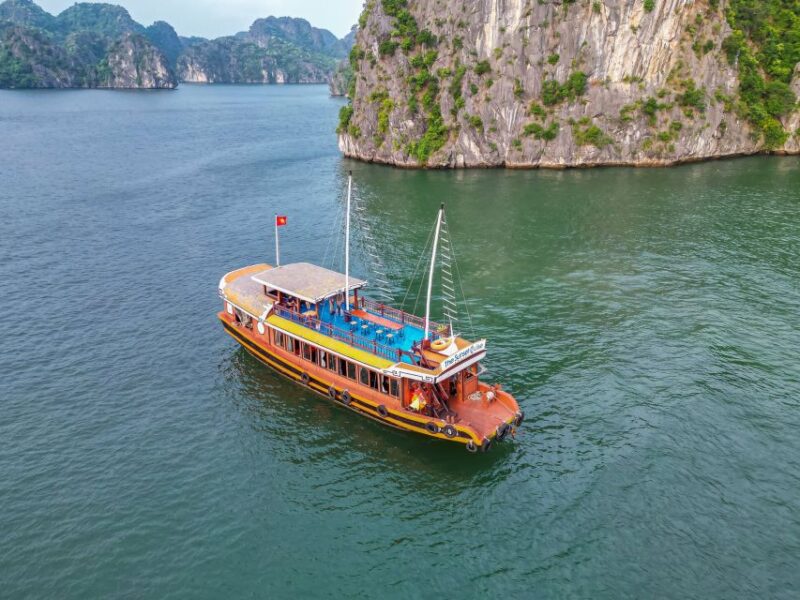 Lan Ha Bay - Kayaking 1 Day on cruise - Who Will Love This Experience?