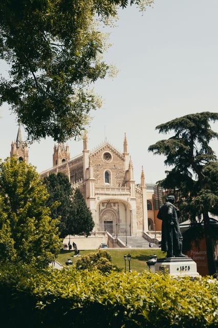 Madrid Retro Tour 120 min, old town, modern Madrid + surprise destination - Final Thoughts: Is It Worth It?