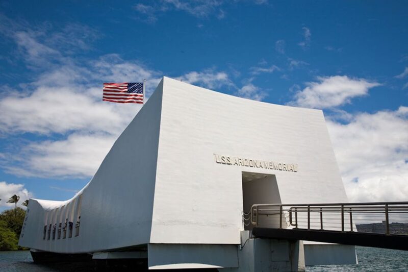 Oahu: Premium Missouri, Arizona & Top of the Tower Tour - FAQ