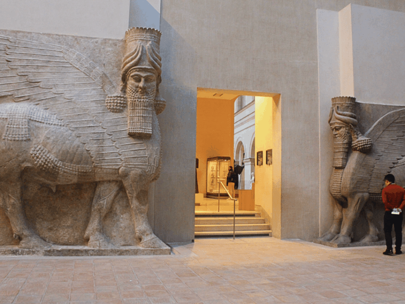 Paris: Priority Access Louvre with Host -Direct to Mona Lisa - Who Should Consider This Tour?