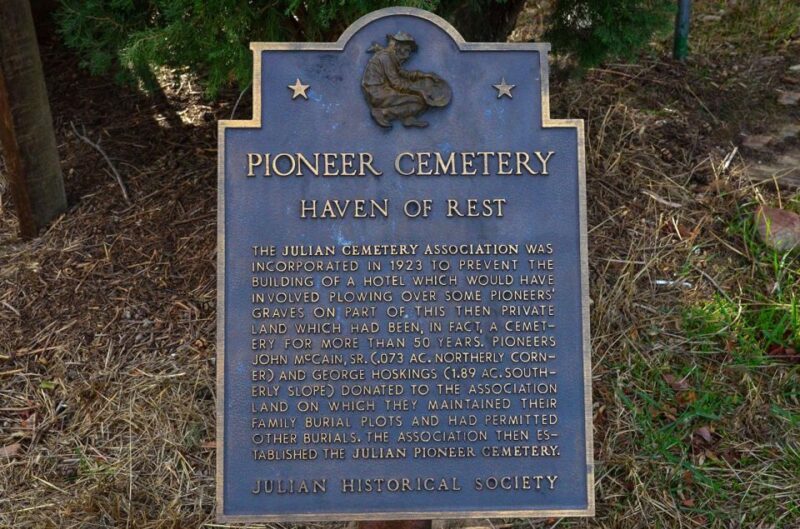 Pies & Pickaxes: A Historic Walking Tour of Julian, CA - The Experience in Detail