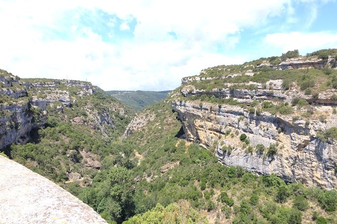 Private Day tour :Lastours, Wine tasting,Minerve,Canal du Midi From Carcassonne - FAQ