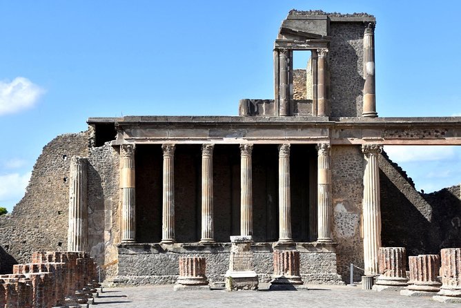 Private shore excursions Pompeii and Amalfi Coast from Naples - The Sum Up