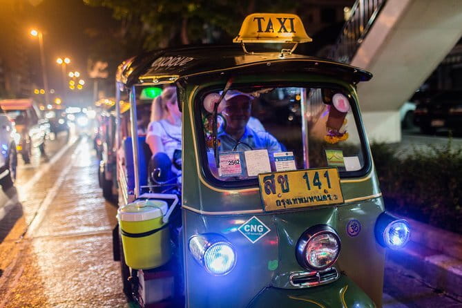 Private Tour: Grand Palace,Wat Phra Kaew, Museum&Cooking Class - Who Should Consider This Tour?