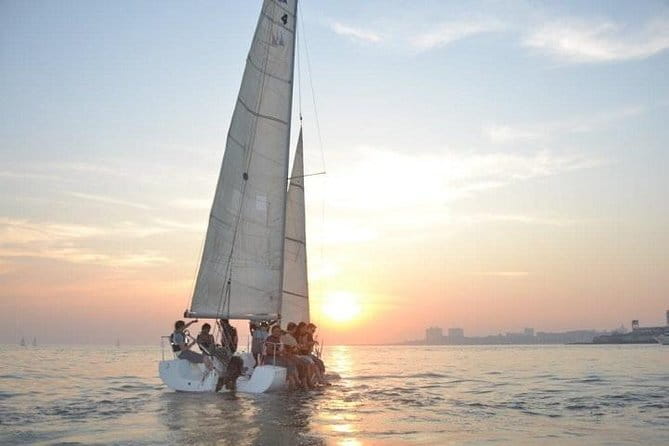 Sailing Experience in Mumbai on Mid Size Yacht - The Sum Up