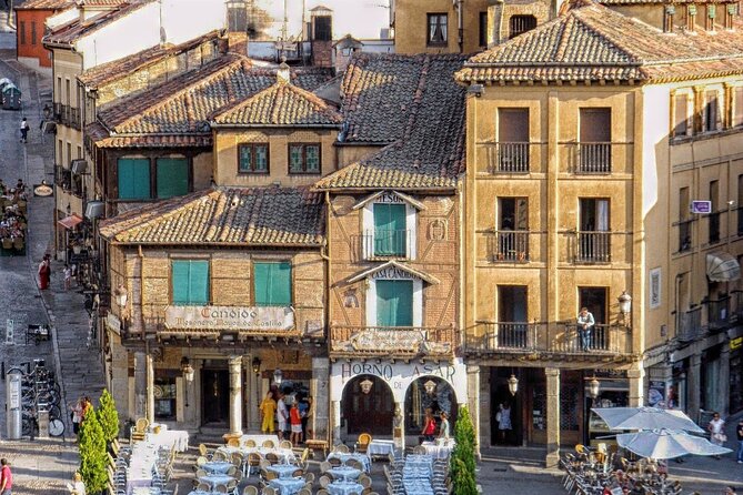 Segovia - Old Town tour including Castle visit - The Sum Up