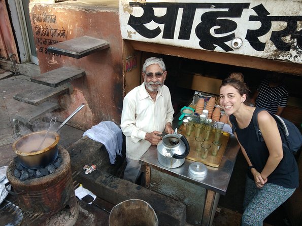 Small-Group Early Morning Pink City Bike Tour - The Sum Up