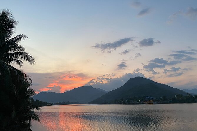 Stand Up Paddle Boarding and Sunset Watching on Cai River - Who Will Love This Tour?