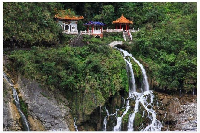 Taiwan Multi-Day Classic Tour - Final Day: Art, Flowers, and Old Streets